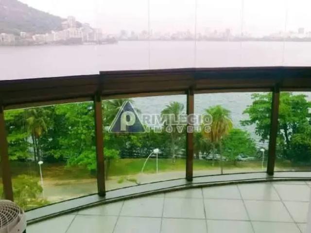 Cobertura à venda na Lagoa, 2 quartos e 1 vaga