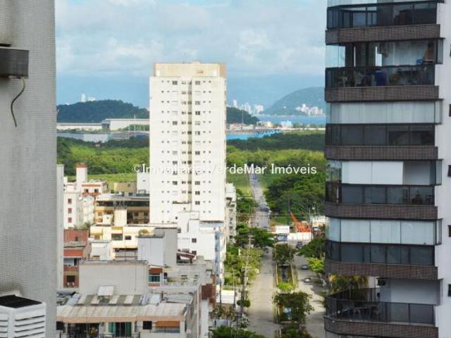 Cobertura à venda na praia da Astúrias em Guarujá