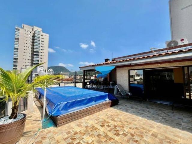Cobertura à venda na praia da Enseada em Guarujá | Omega Imóveis