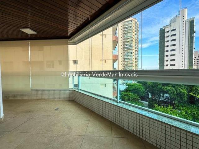 Cobertura a venda na praia do Tombo em Guarujá