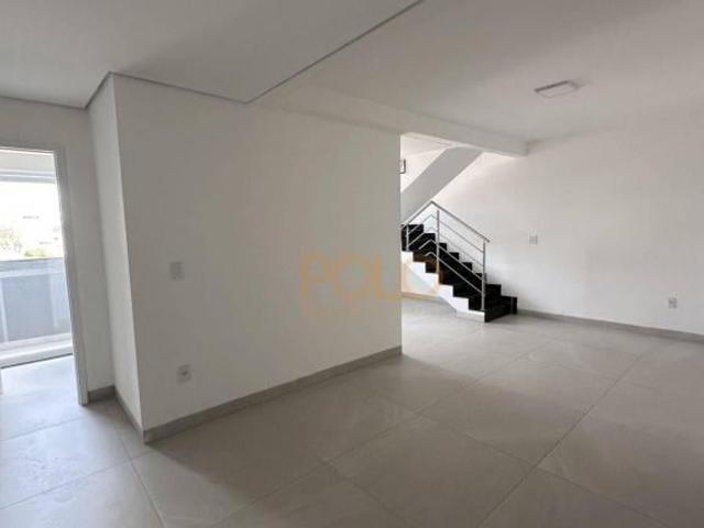 Cobertura à venda no bairro Copacabana em Uberlândia