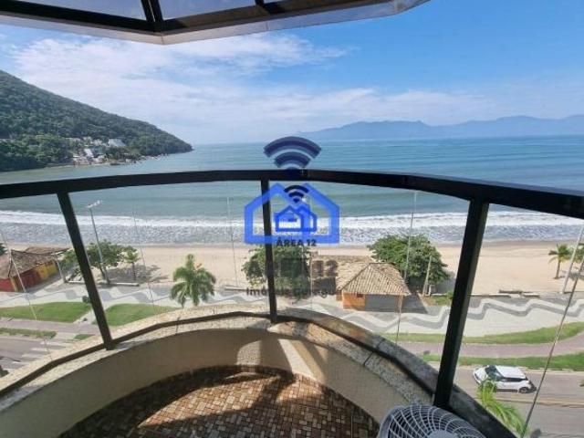 Cobertura à Venda no bairro Martim de Sá 4 dormitórios, sendo 2 suítes, sala com varanda e 1 banhe