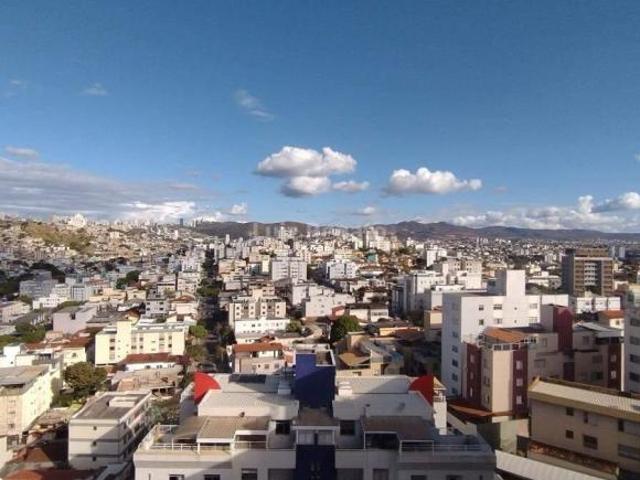 Cobertura à venda no bairro Nova Suíssa