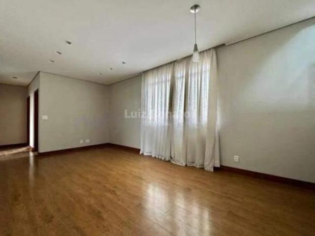 Cobertura à venda no bairro Sagrada Família