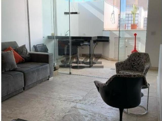 Cobertura á venda no Cambui com 125,00 m², 1 suíte