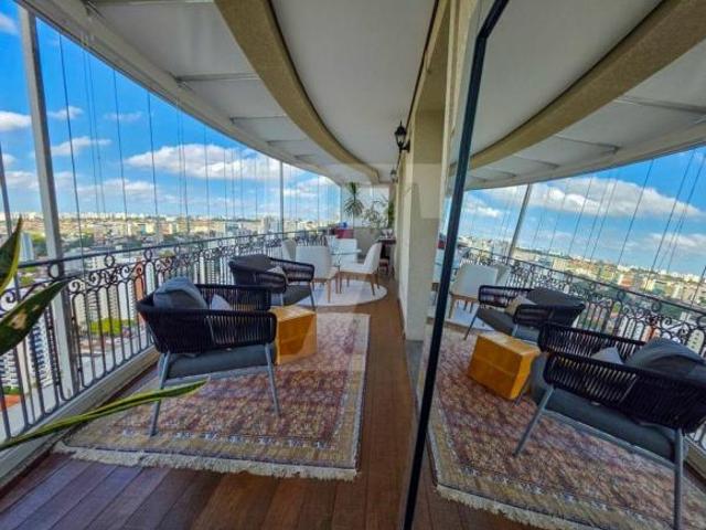 Cobertura à venda no Campo Belo com 386m²