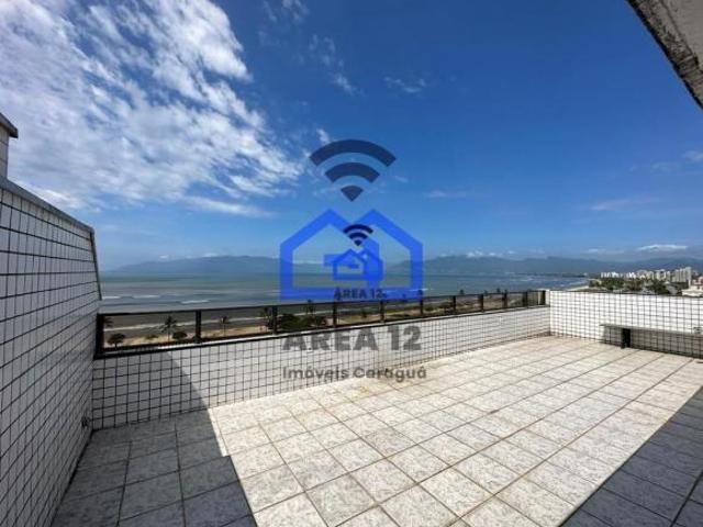 Cobertura à venda no Centro 4 dormitórios, sendo 1 suíte, sala dois ambientes com sacada, banheiro