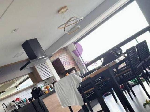 Cobertura à venda no Condomínio Absoluto Centro Poá/SP