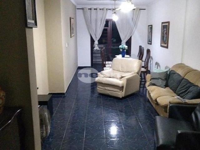 Cobertura à Venda no Edifício Mônica