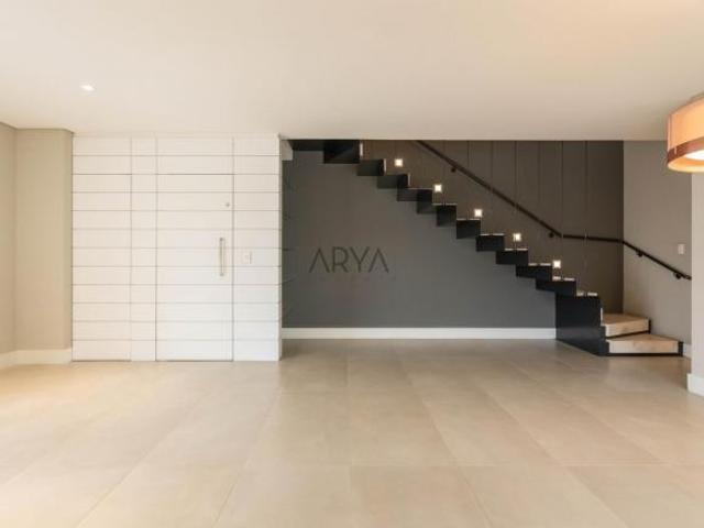 Cobertura à venda no Hugo Lange ARYA1