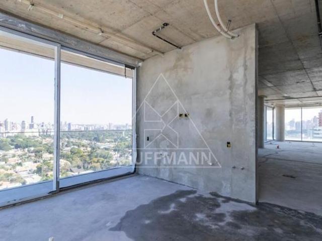 Cobertura à Venda no Jardim Paulista 5 Suítes 6 Vagas 800m² de Área Útil