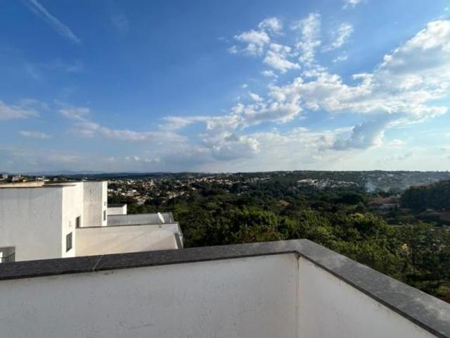 Cobertura à Venda no Lagoa Mansões