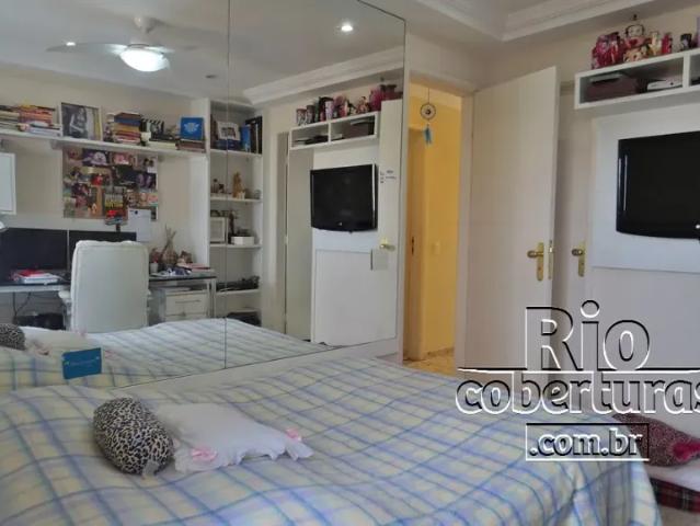 Cobertura à venda no Recreio dos Bandeirantes. 4 Suítes