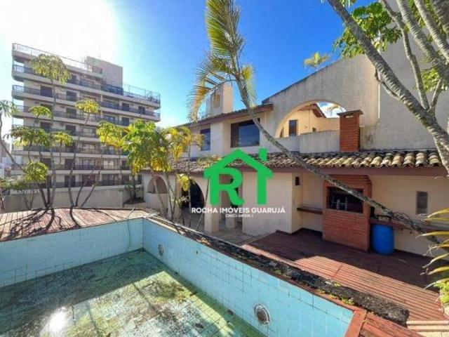 Cobertura à beira mar com 3 quartos 1 suíte, 2 vagas e lazer à venda em Enseada, Guarujá