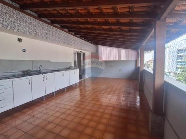 Cobertura Ampla com 4 Quartos e Vista Panorâmica para Alugar no Casacatinha