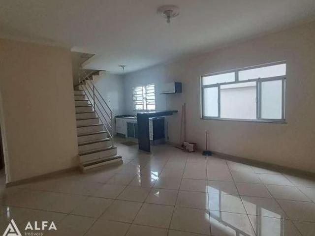 Cobertura Aconchegante: Com 3 Dormitórios, sendo um suíte, Churrasqueira e uma Vaga