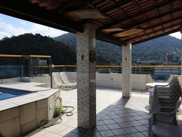 Cobertura alto padrão 3 dormitórios climatizados sendo 1 suíte, lado praia da ENSEADA Guarujá/SP