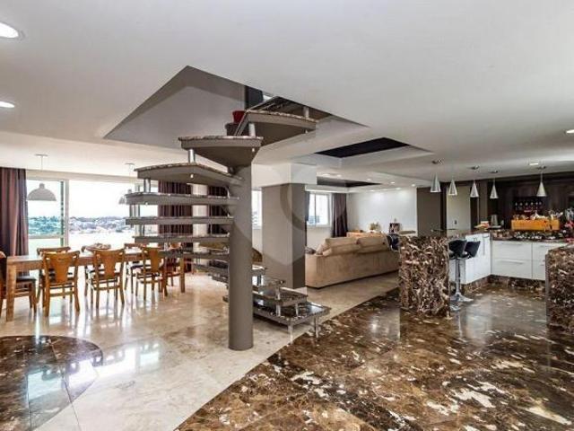 Cobertura Alto Padrão | 2 suítes | 3 vagas no Alto da Glória