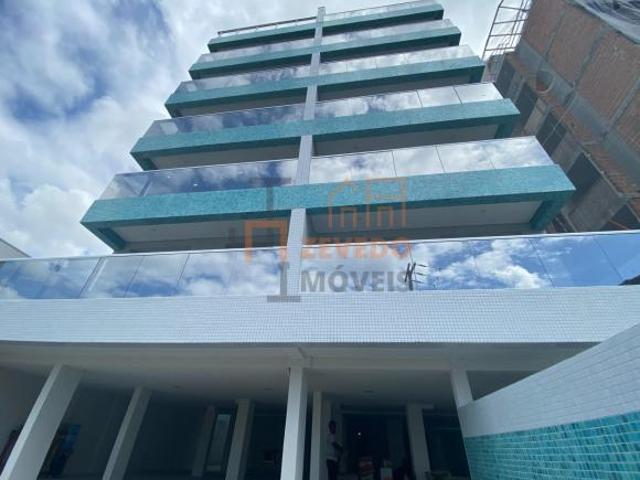 Cobertura Alto Padrão a poucos metros do mar em Caiobá