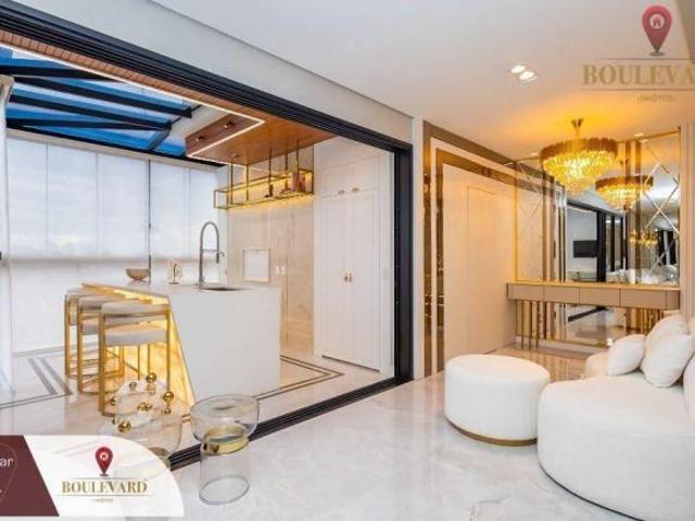 Cobertura assinada por Cris Versan com 2 suítes à venda, 139 m² por R$ 2.400.000 Cabral Curitiba