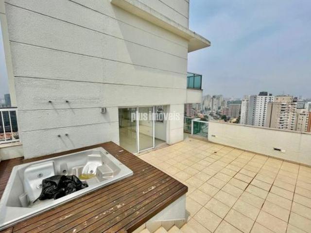 Cobertura Assobradada c/ 227m² de 3 suítes e 3 vagas