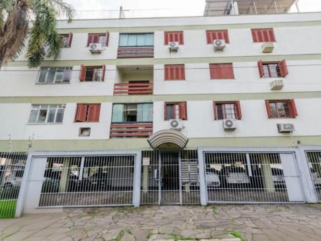 Cobertura de 3 dormitórios, churrasqueira e 2 vagas no bairro Jardim Itu