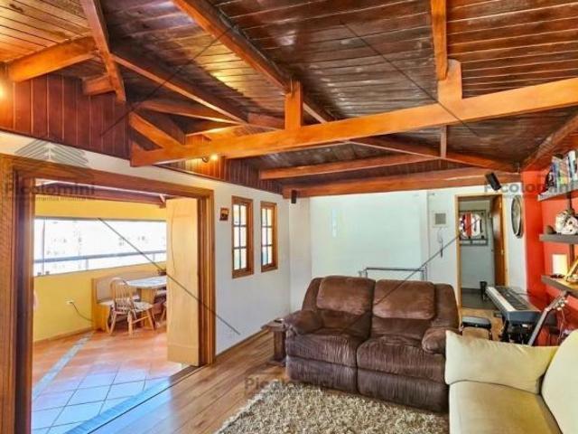 Cobertura de 3 quartos na Saúde, 156m², sala ampla, 2 banheiros, Varanda Gourmet, e vaga de garagem!