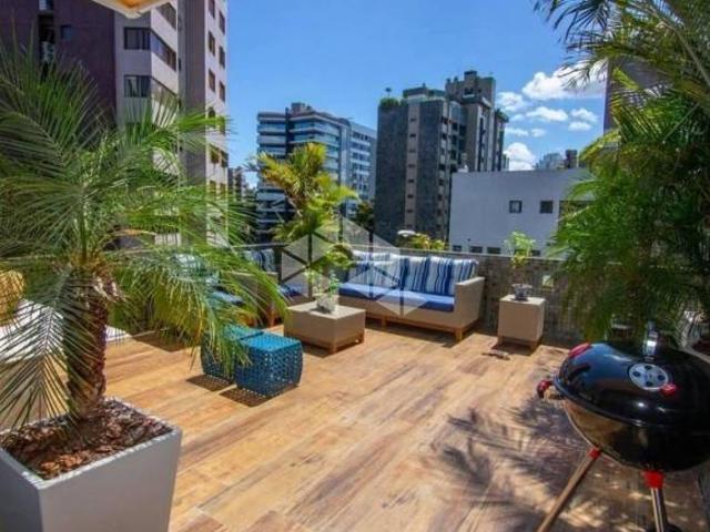 cobertura de 3 quartos no coração do Bela Vista! Impecável, finamente decorada