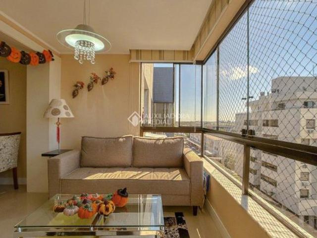 Cobertura de 3 quartos com 2 vagas à venda no bairro Jardim Lindóia em Porto Alegre