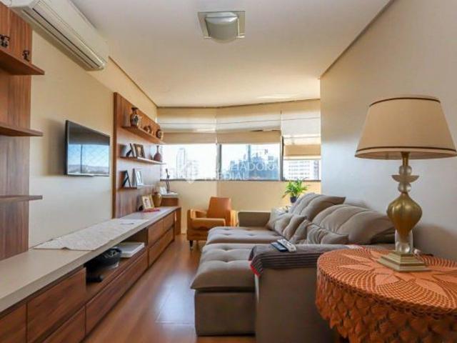 Cobertura de 166m² com 2 quartos e 2 vagas no Bairro Petrópolis!