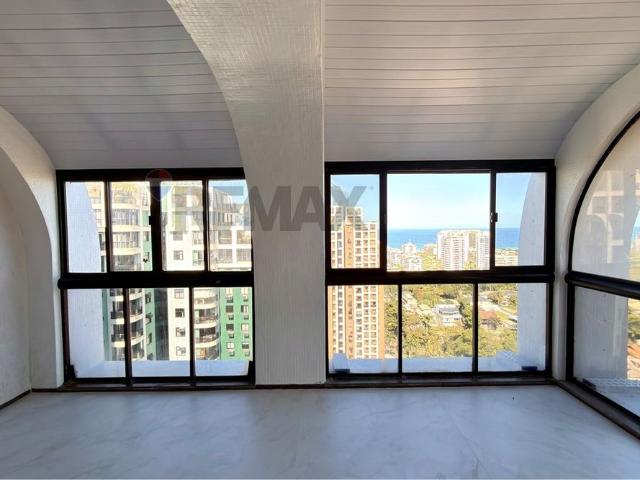 Cobertura de 193m² com 3 suites para locação Barra da Tijuca