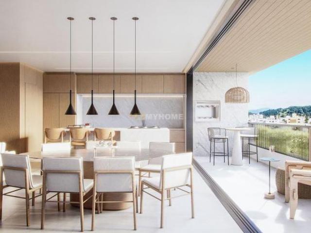 Cobertura de 208m², com 4 suítes Curitiba PR