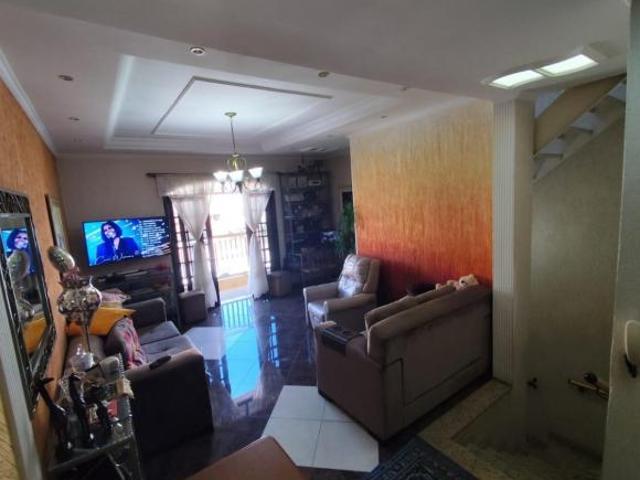 Cobertura de 200 m², 3 quartos em Vila Camilópolis, Santo André