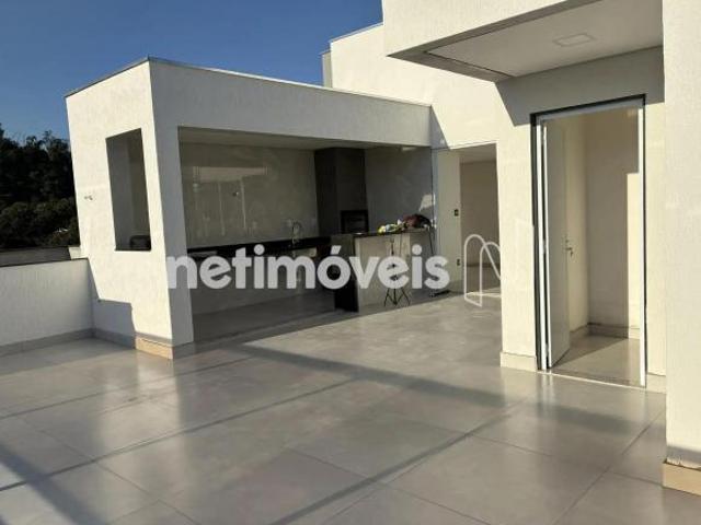 Cobertura de 200m² , 3 quartos com 01 suíte prontos para instalação de ar condic