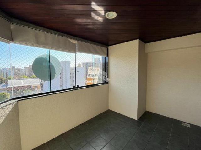 Cobertura de 213m2 3 quartos 1 vaga Tristeza