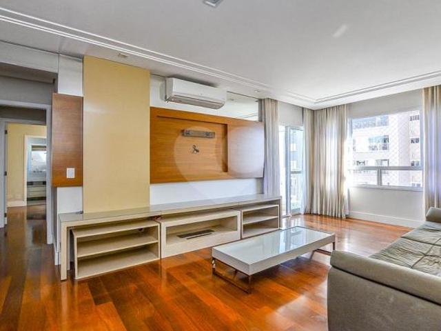 Cobertura de 227m² a venda no Portão