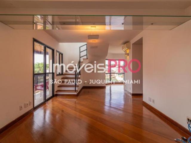 Cobertura de 230m 3 dorm a venda no Morumbi