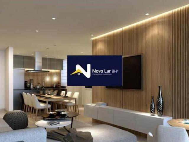 Cobertura de 230m² com 4 quartos, 4 vagas no Castelo