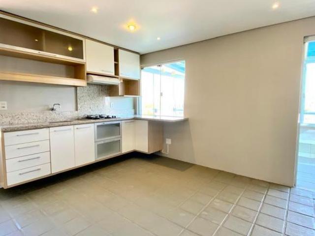 Cobertura de 2 dormitórios com terraço e vista panorâmica