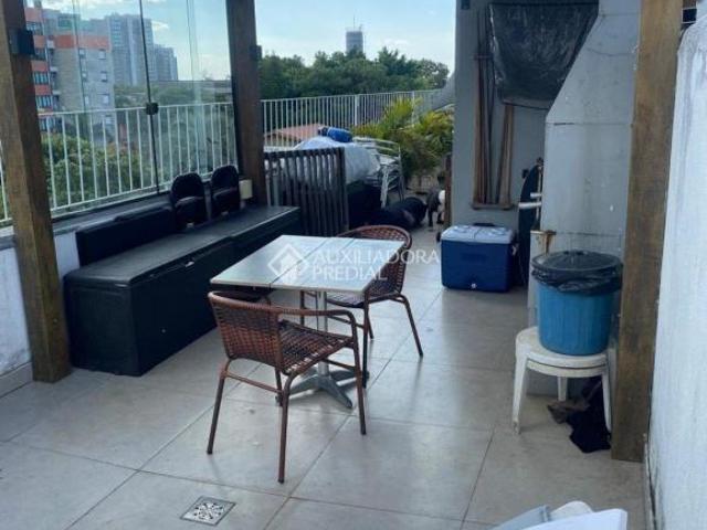 Cobertura de 2 quartos com 1 vaga à venda no bairro Cristal em Porto Alegre