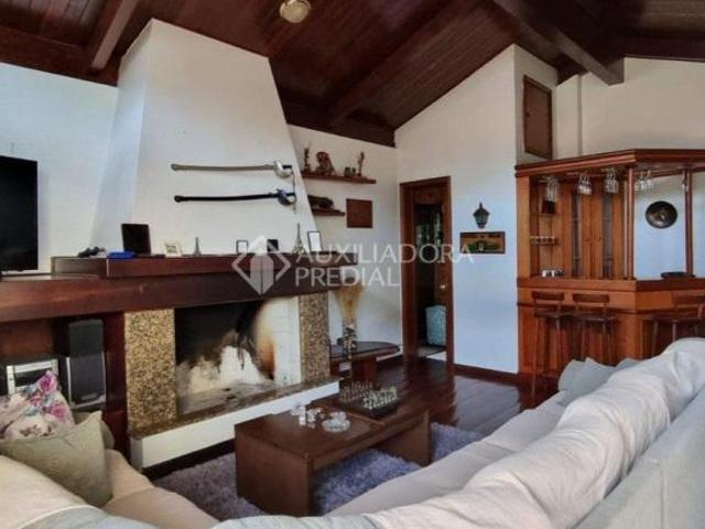 Cobertura de 349 m2 com 4 quartos no bairro Medianeira