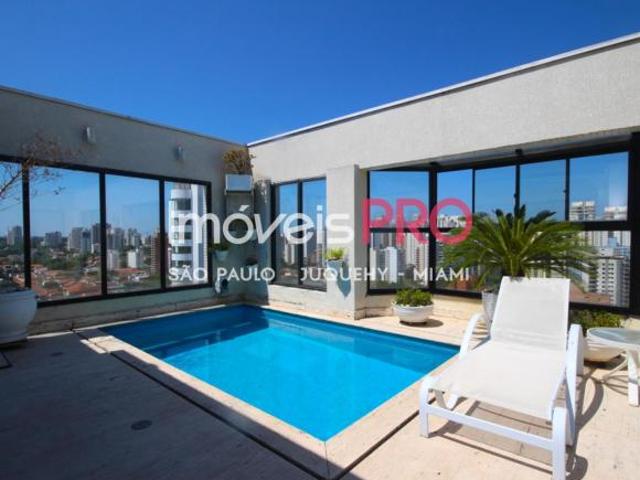 Cobertura de 389m² com 4 suítes, 5 vagas e piscina privativa no Campo Belo
