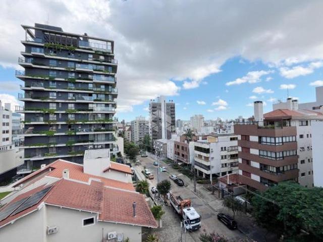 Cobertura de 4 quartos e 2 vagas no bairro Petrópolis