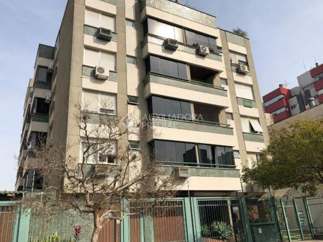 Cobertura de 4 quartos e duas vagas no bairro Santana