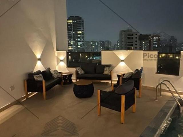 Cobertura de alto padrão com 4 quartos 4 suítes e 300m² na Mooca, 4 vagas fixas totalmente reformad