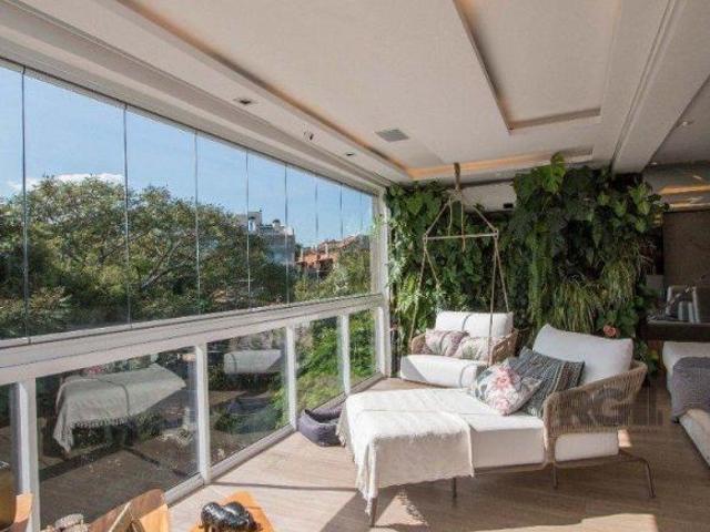 Cobertura de alto padrão, construtora Clave, vista perene para o Rio, 3 suítes, piscina, 3 vagas cob