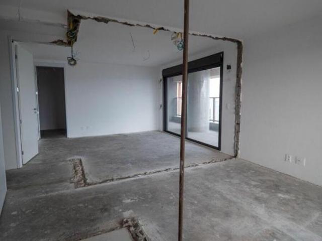 Cobertura de Alto Padrão à venda no Campo Belo. São 4 quartos, 4 suítes e 4 vagas