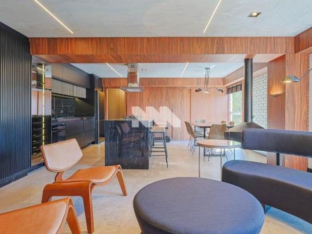 Cobertura de Alto Padrão Mobiliada com Terraço Panorâmico e 4 Vagas no Campo Comprido 218m² de Con