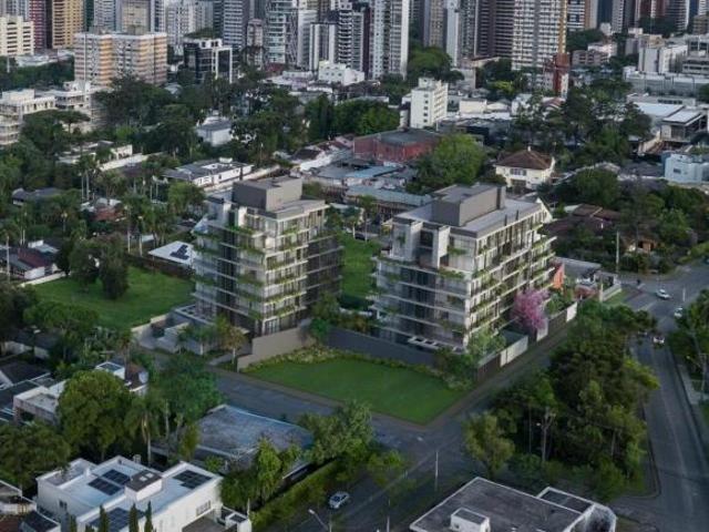 Cobertura de alto padrão no Batel – 375,8 m² – 4 quartos – 4 vagas