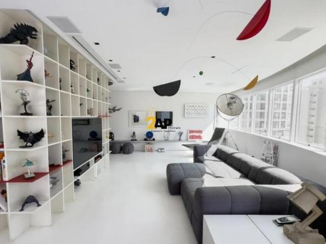 Cobertura de Luxo à venda em Moema: com 2 Quartos, 2 Suítes, 3 Salas, 4 Banheiros, 4 Vagas de garage